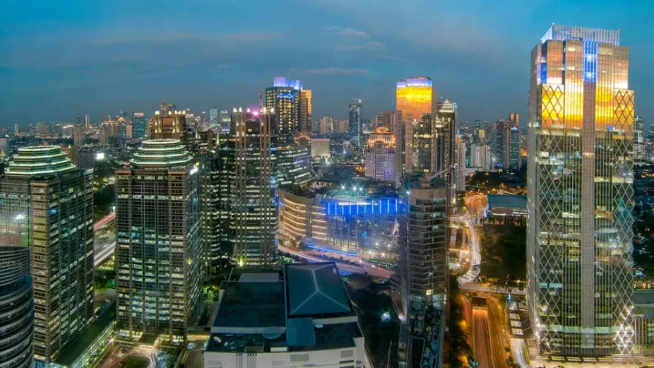 Lagi Ramai Dibincangkan, Kenapa Para Pekerja SCBD Dianggap Hedon?