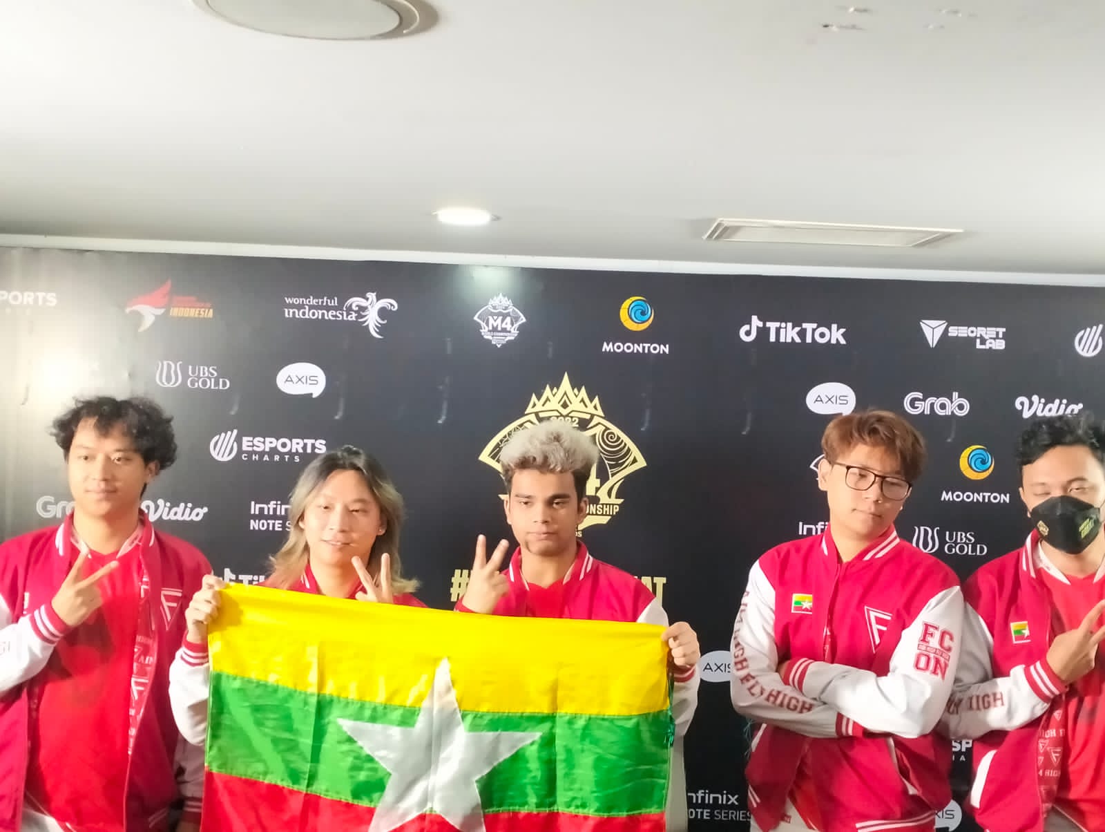 Tumbangkan Incendio, Falcon Esports Ingin Temui RRQ Hoshi Karena Alasan ...