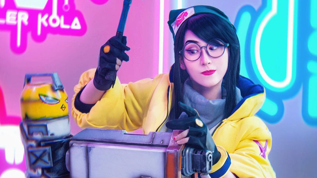 5 Cosplayer Valorant Tercantik Di Dunia | SPIN