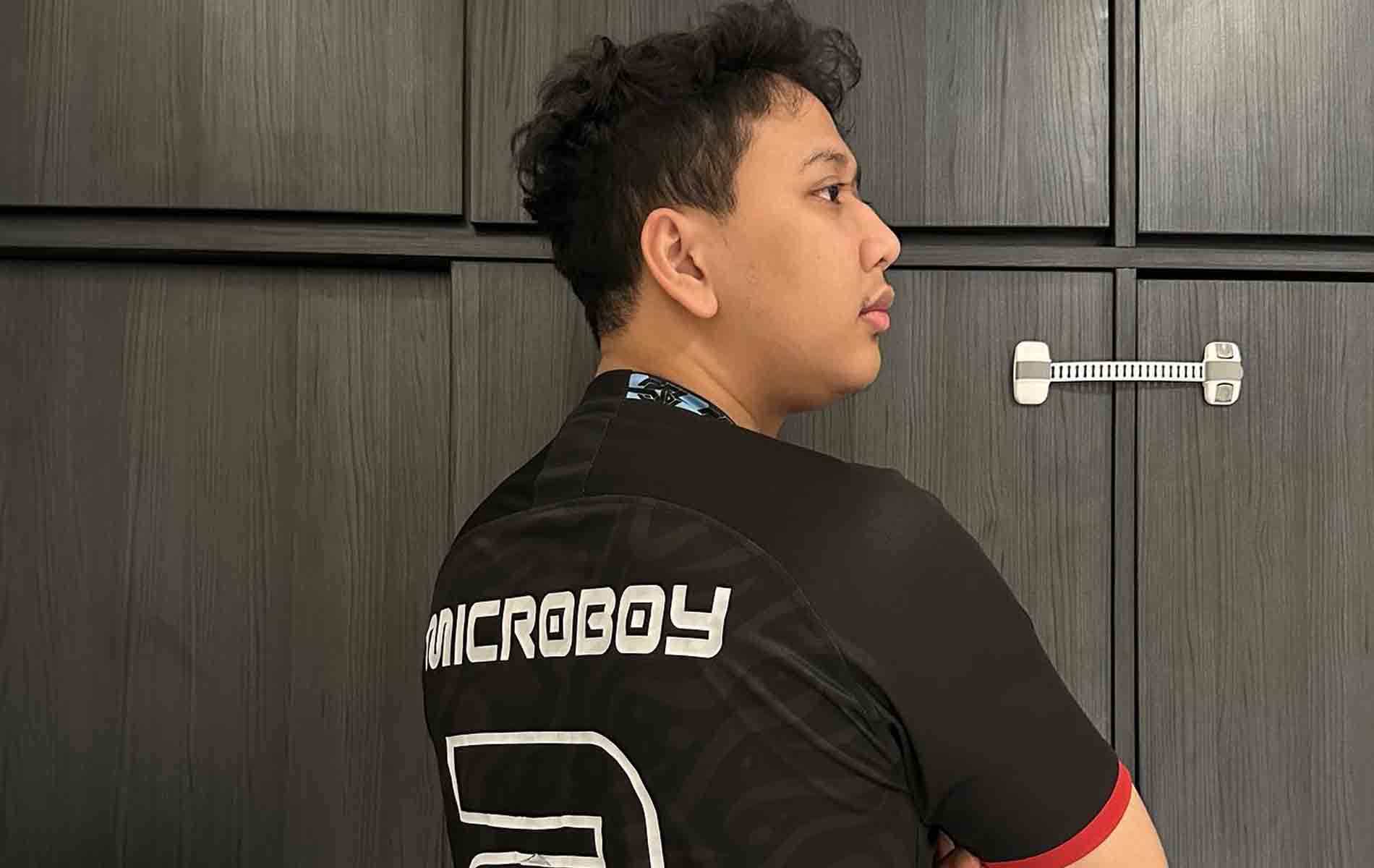 Microboy Bingung AE Disebut Dewa Perang, Tapi Mainnya Ngendok di PMGC!